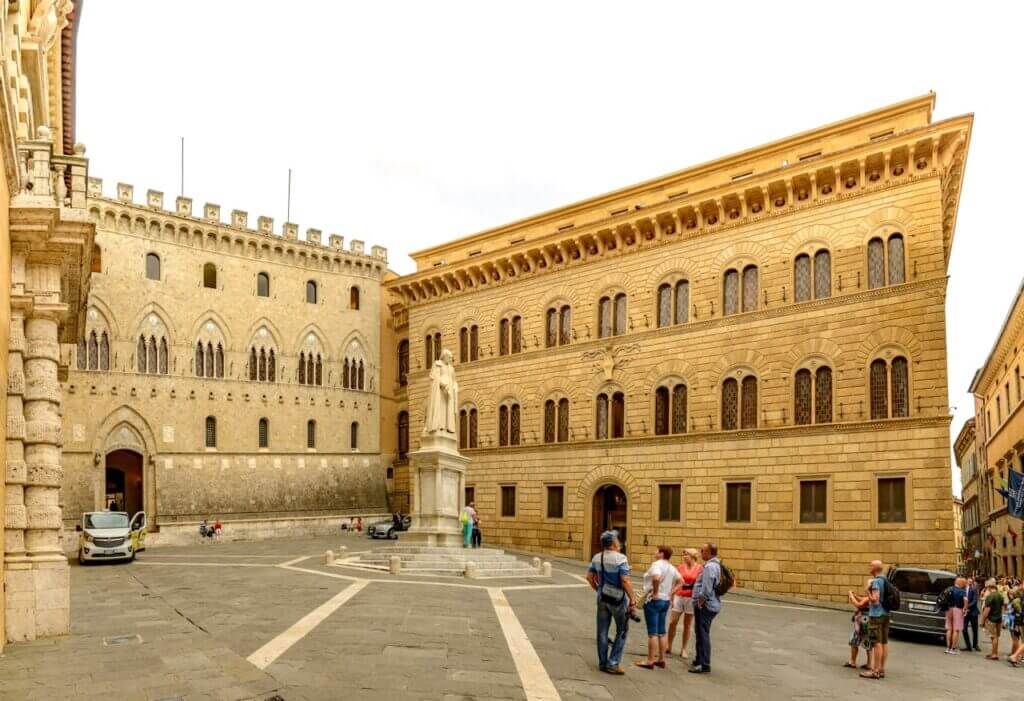 MPS: esercizio 2024 chiuso con un utile netto di circa 2 miliardi - Be ...